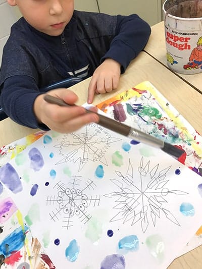 Snowflake Art Lesson for Kindergarten – Winter Elementary Project